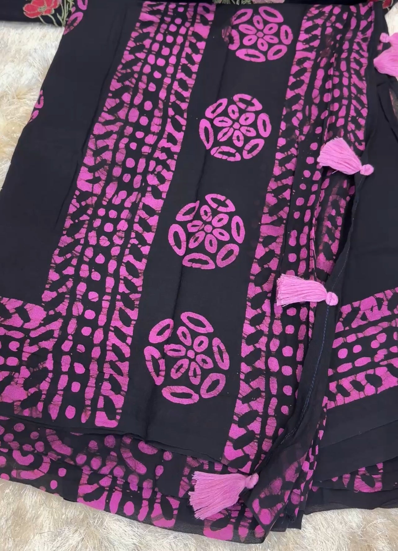 BATIK PRINTED SAREES - IHA 29584 – Iha Designs Bridal Studio